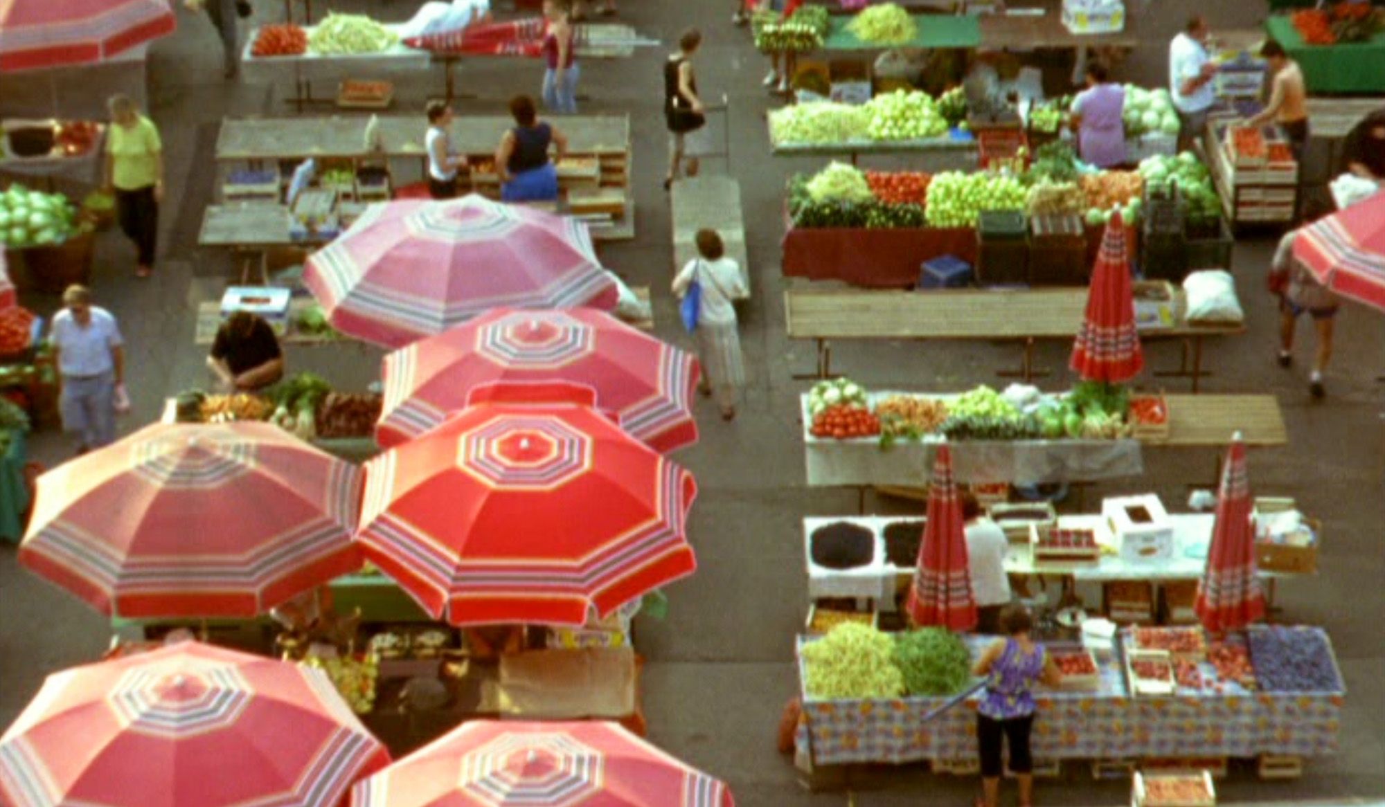 From set-up to close, a day at the farmers market is a whirlwind ...